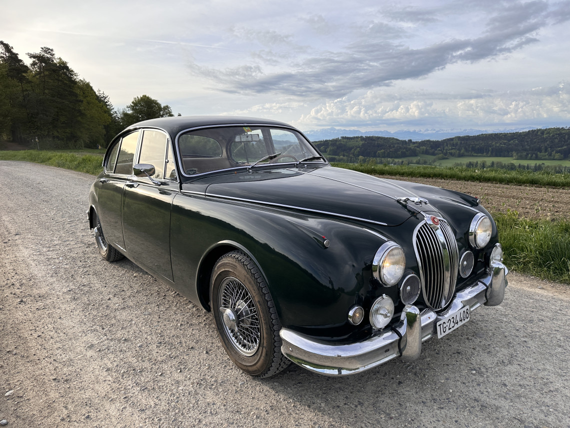 Jaguar MKII rental